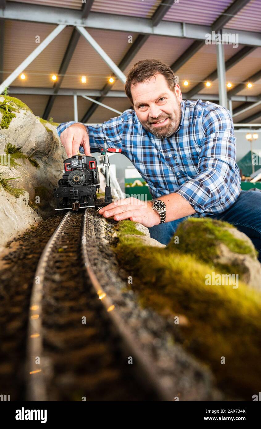 Bispingen, Allemagne. 7 février 2020. Le restaurateur, Frank Blin ...