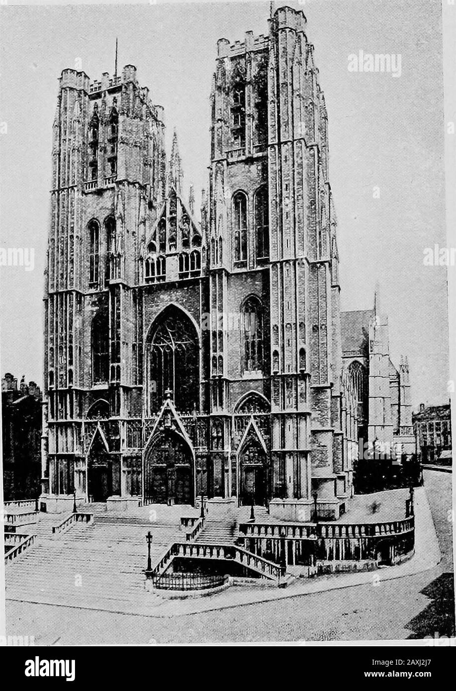 Colonnes dans le choeur Banque d'images noir et blanc - Alamy