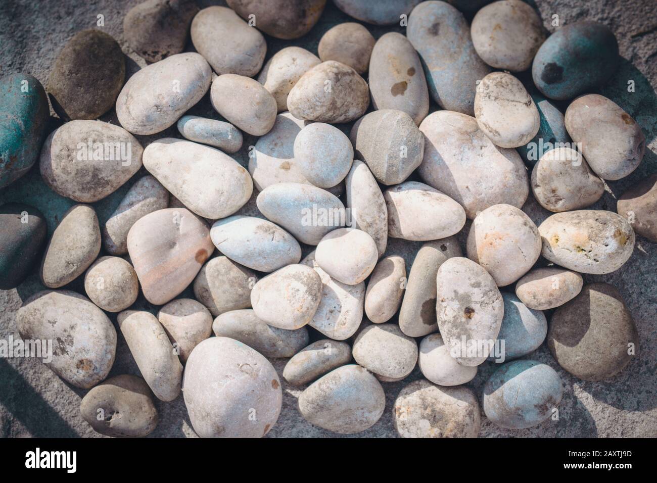 Cailloux blancs Banque de photographies et d’images à haute résolution ...