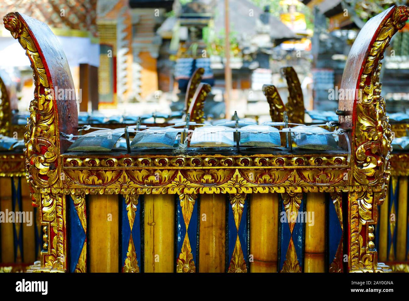Gamelan musician bali Banque de photographies et d’images à haute ...