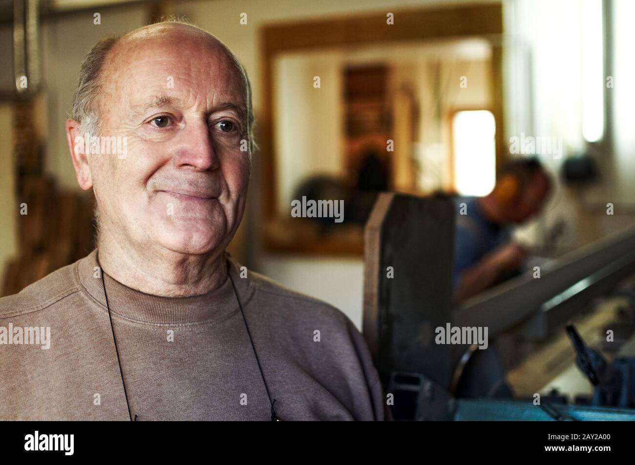 The village carpenter Banque de photographies et d’images à haute ...