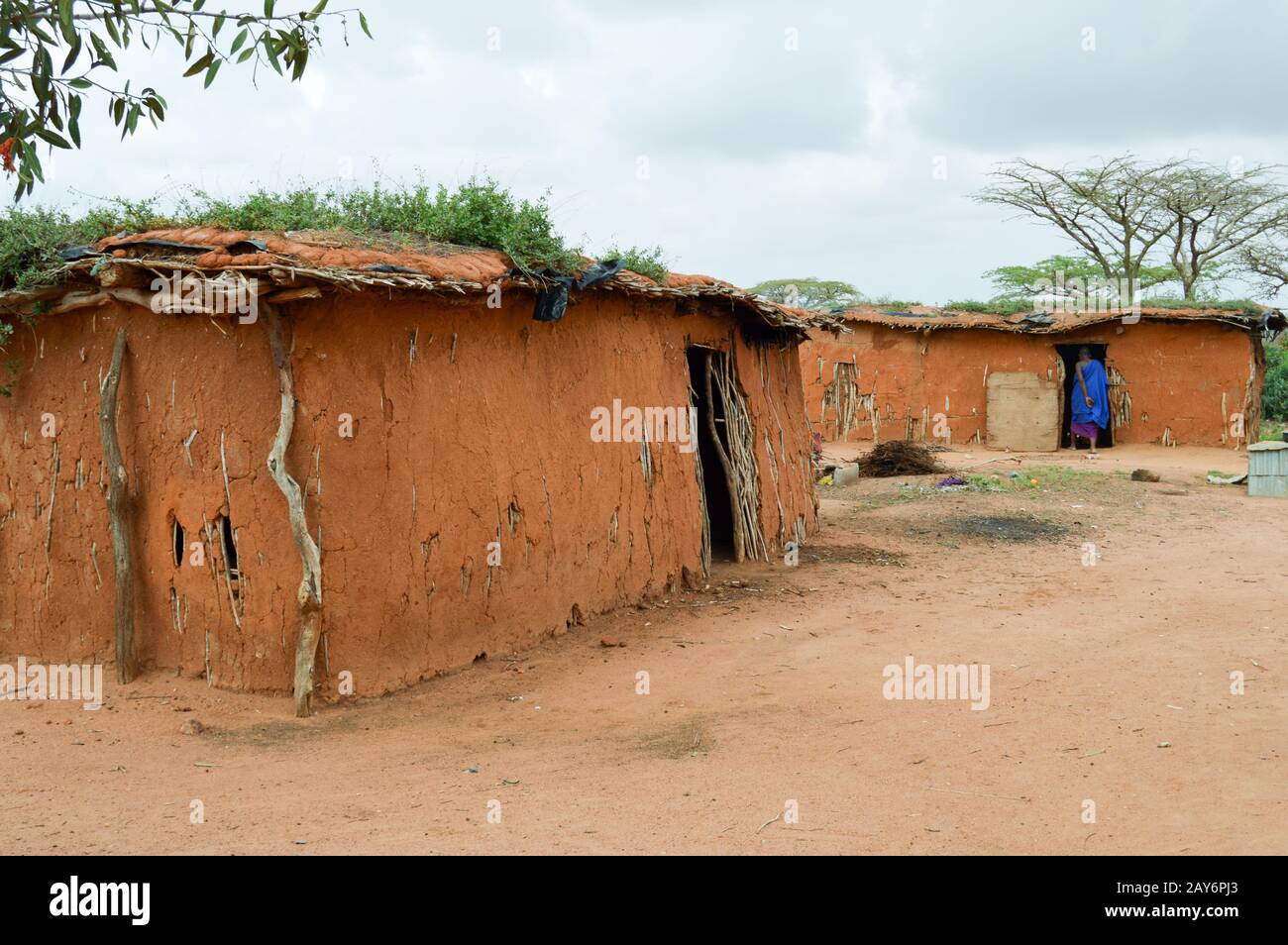 Maison africaine traditionnelle Banque de photographies et d’images à ...