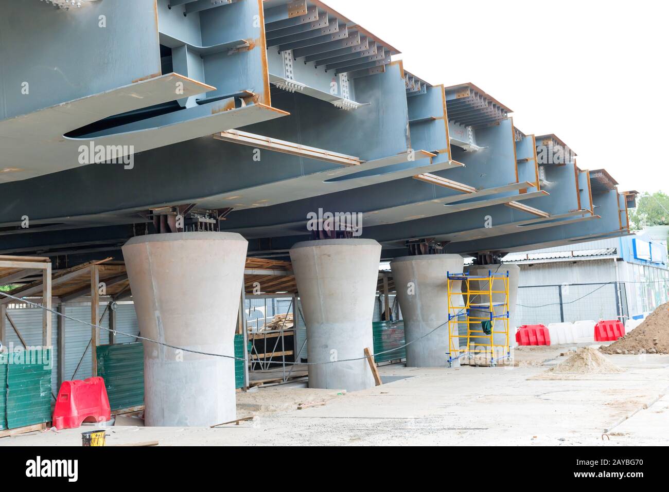 Route et pont constructio Banque de photographies et d’images à haute ...