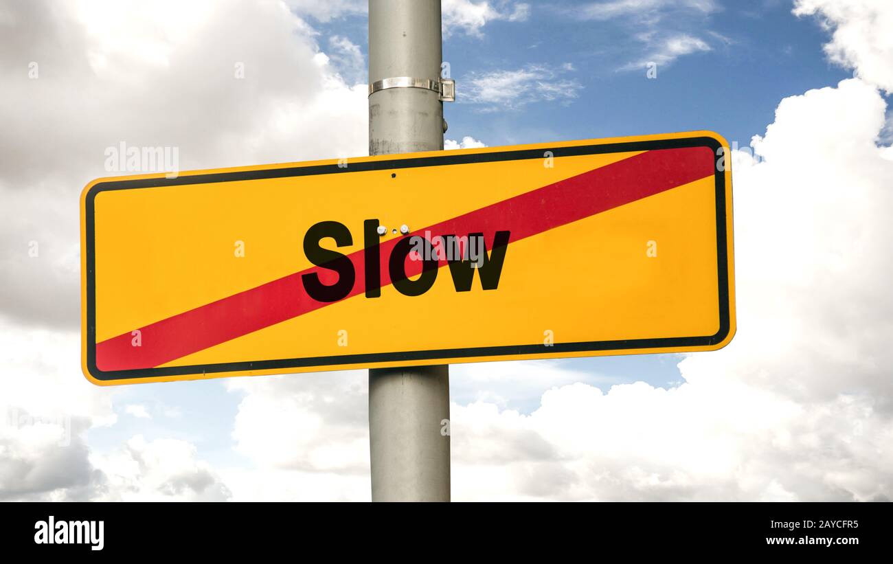 Panneau de signalisation mobile lent Banque de photographies et d ...