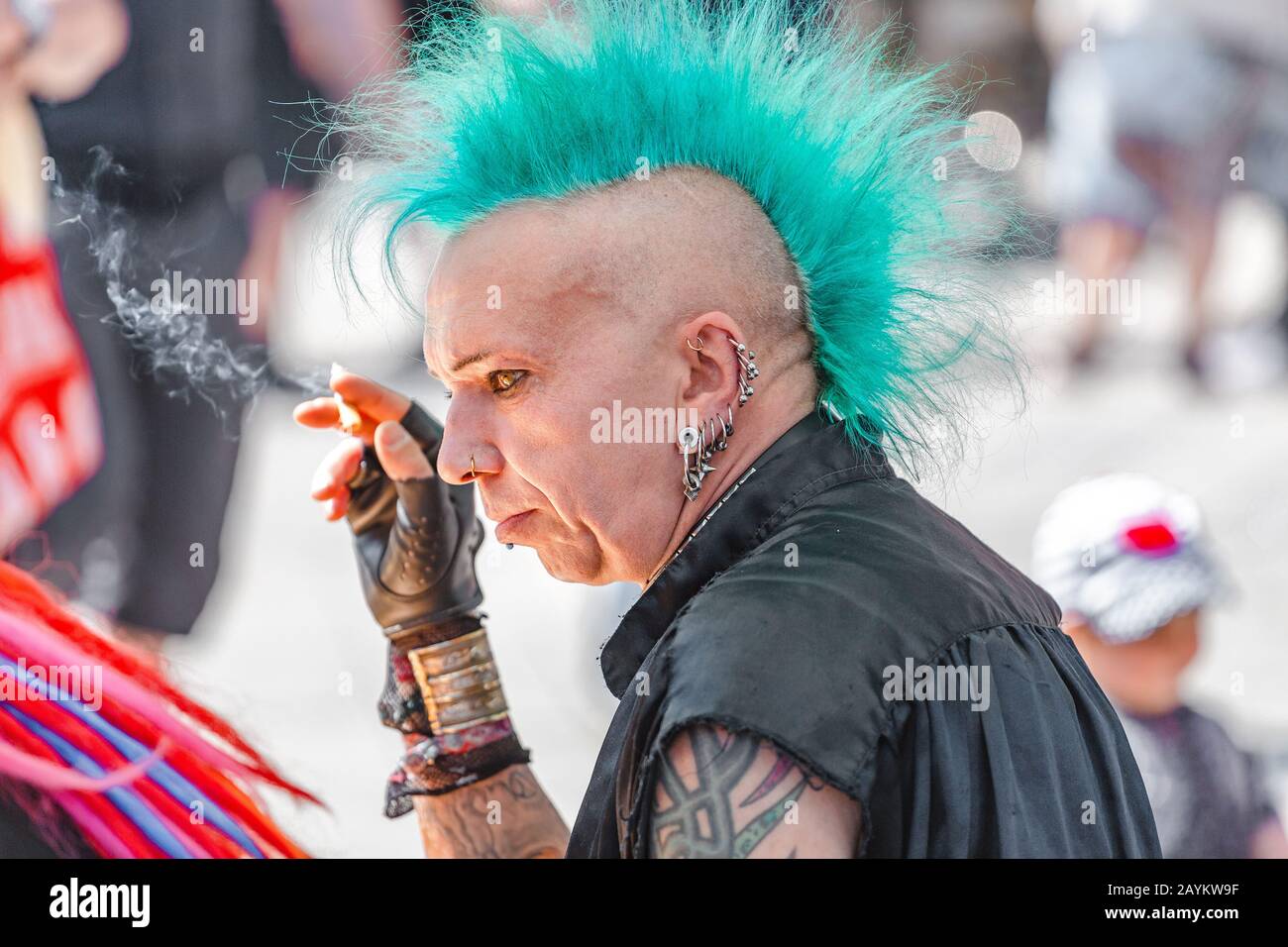 Coiffure punk rock Banque de photographies et d’images à haute ...