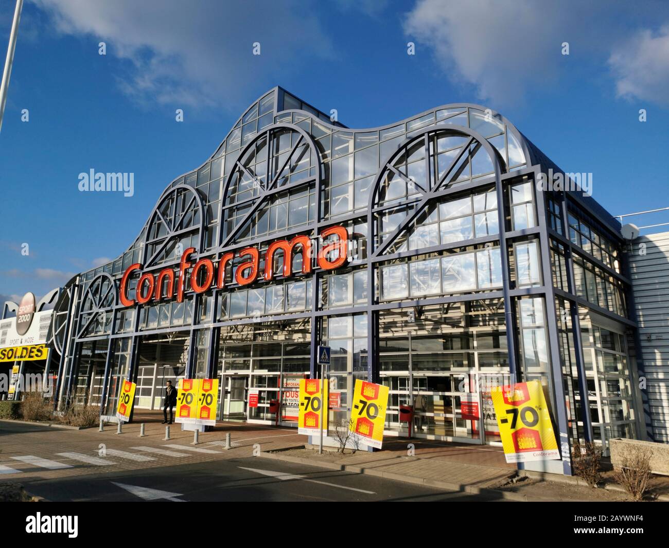 Conforama france Banque de photographies et d’images à haute résolution ...