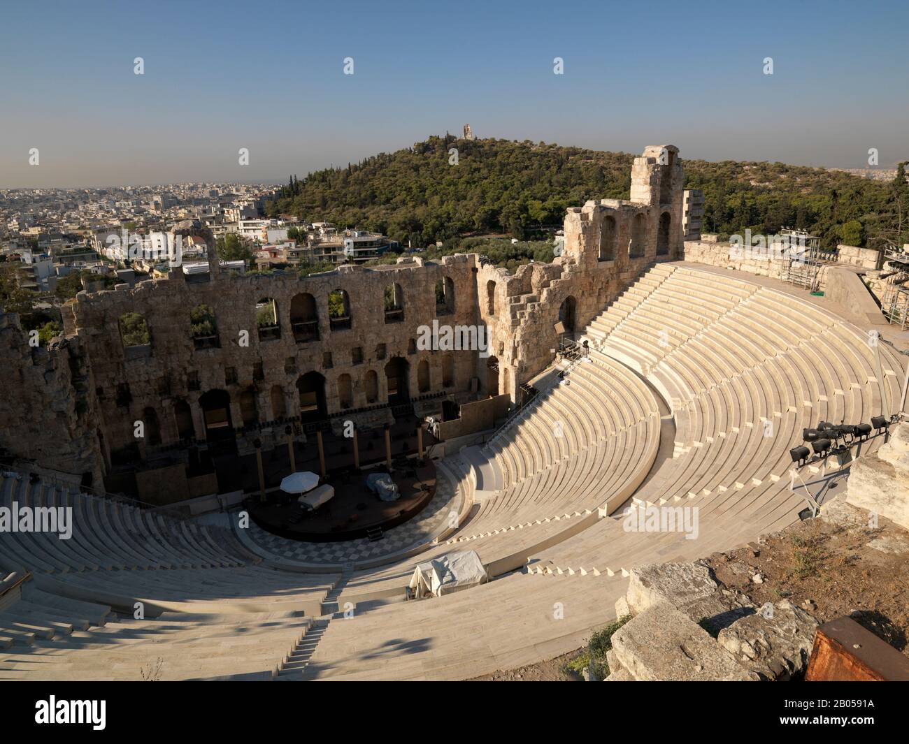 Vue panoramique sur un amphithéâtre, Odéon de Herodes Atticus, Acropole ...