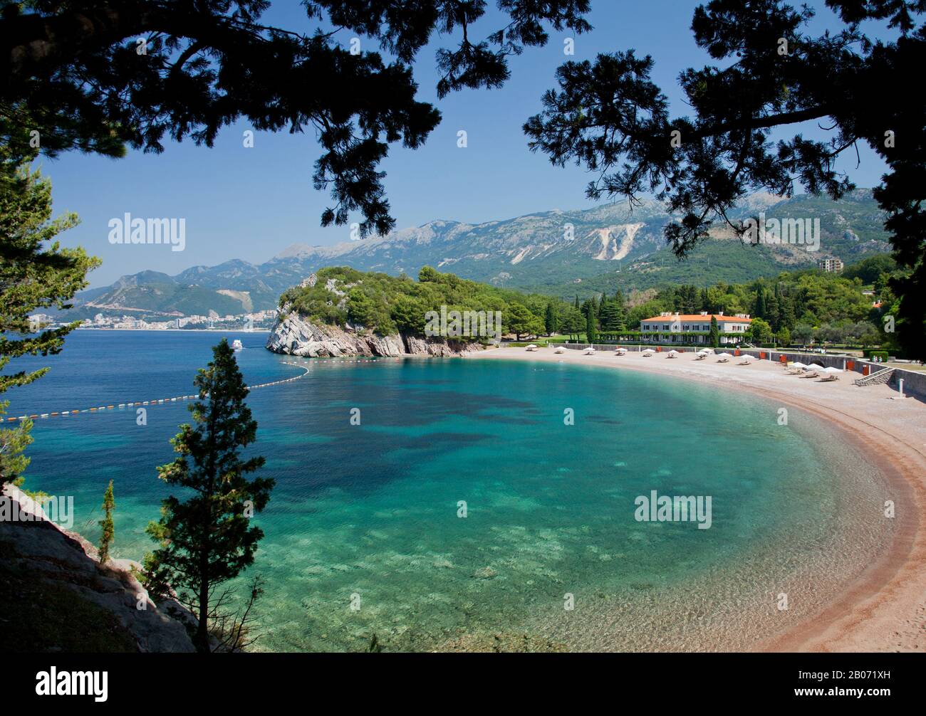 Milocer beach Banque de photographies et d’images à haute résolution ...