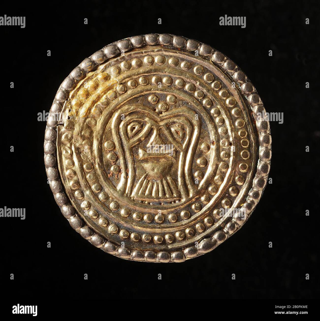 Merovingian fibula Banque de photographies et d’images à haute ...