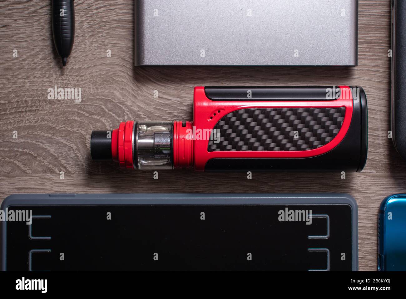 Vapoteuse dessin Banque de photographies et d’images à haute résolution ...