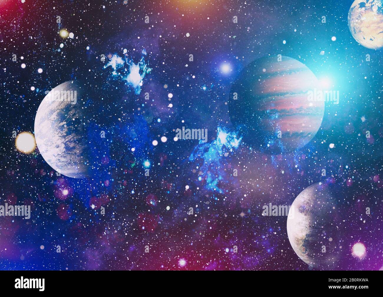 Nébuleuse Brillante géant. Nébuleuse rouge sur un fond de l'espace et ...