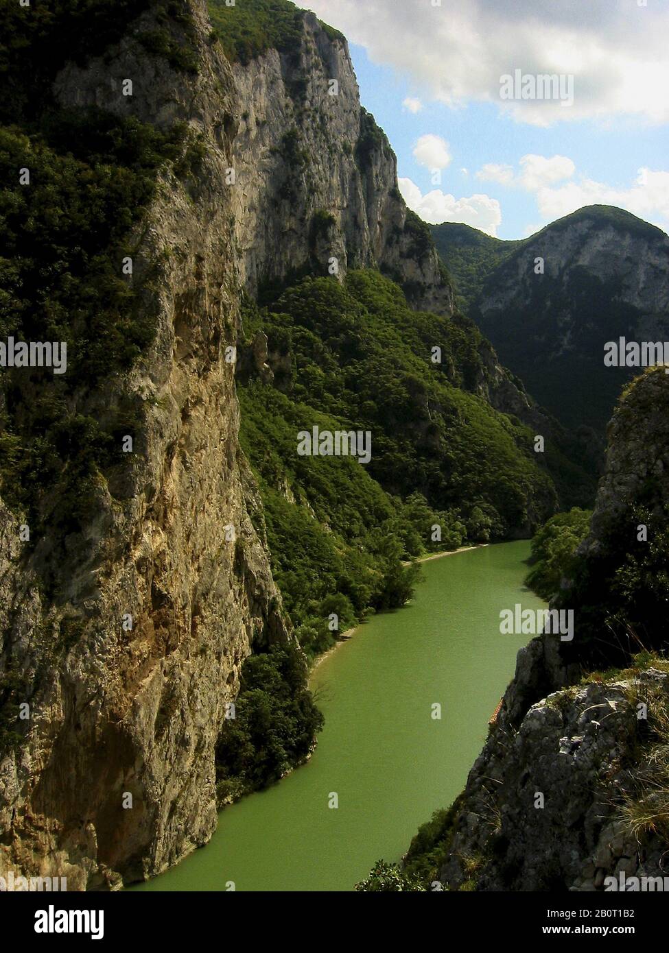 Furlo gorge Banque de photographies et d’images à haute résolution - Alamy