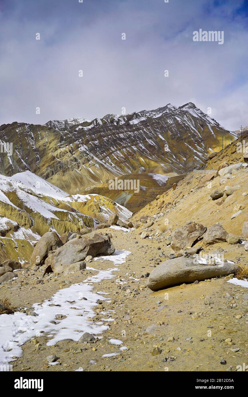 Ladakh inde himalayas montagnes Banque de photographies et d’images à ...