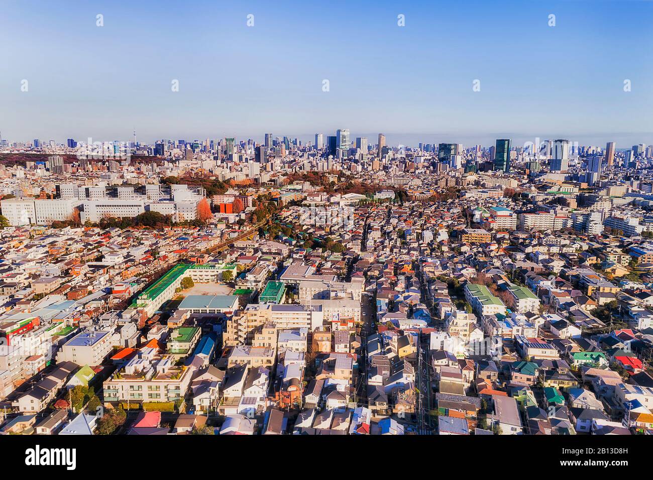 Dense tokyo Banque de photographies et d’images à haute résolution - Alamy