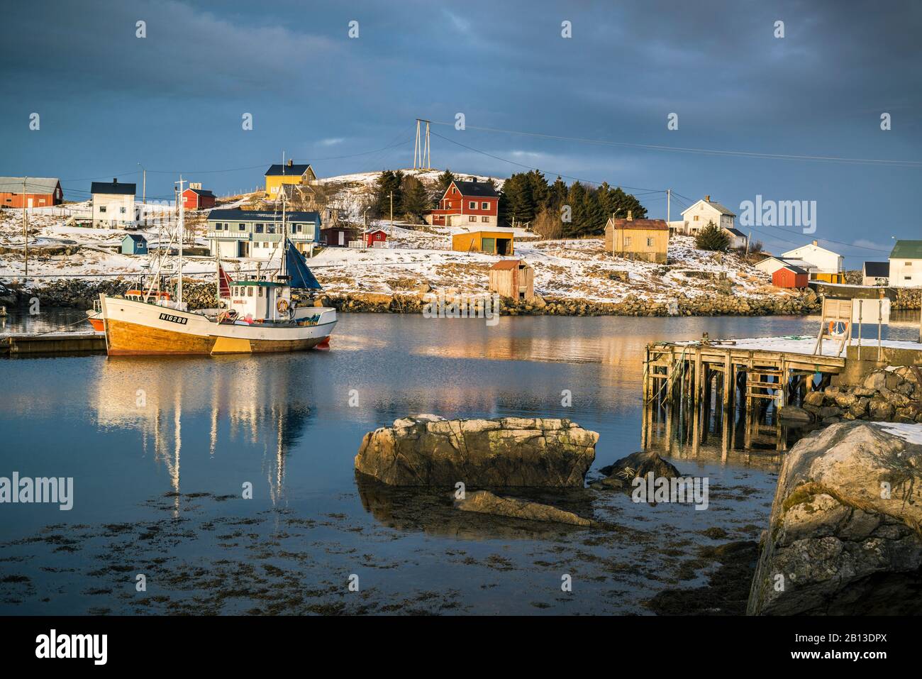 Langoya island Banque de photographies et d’images à haute résolution ...