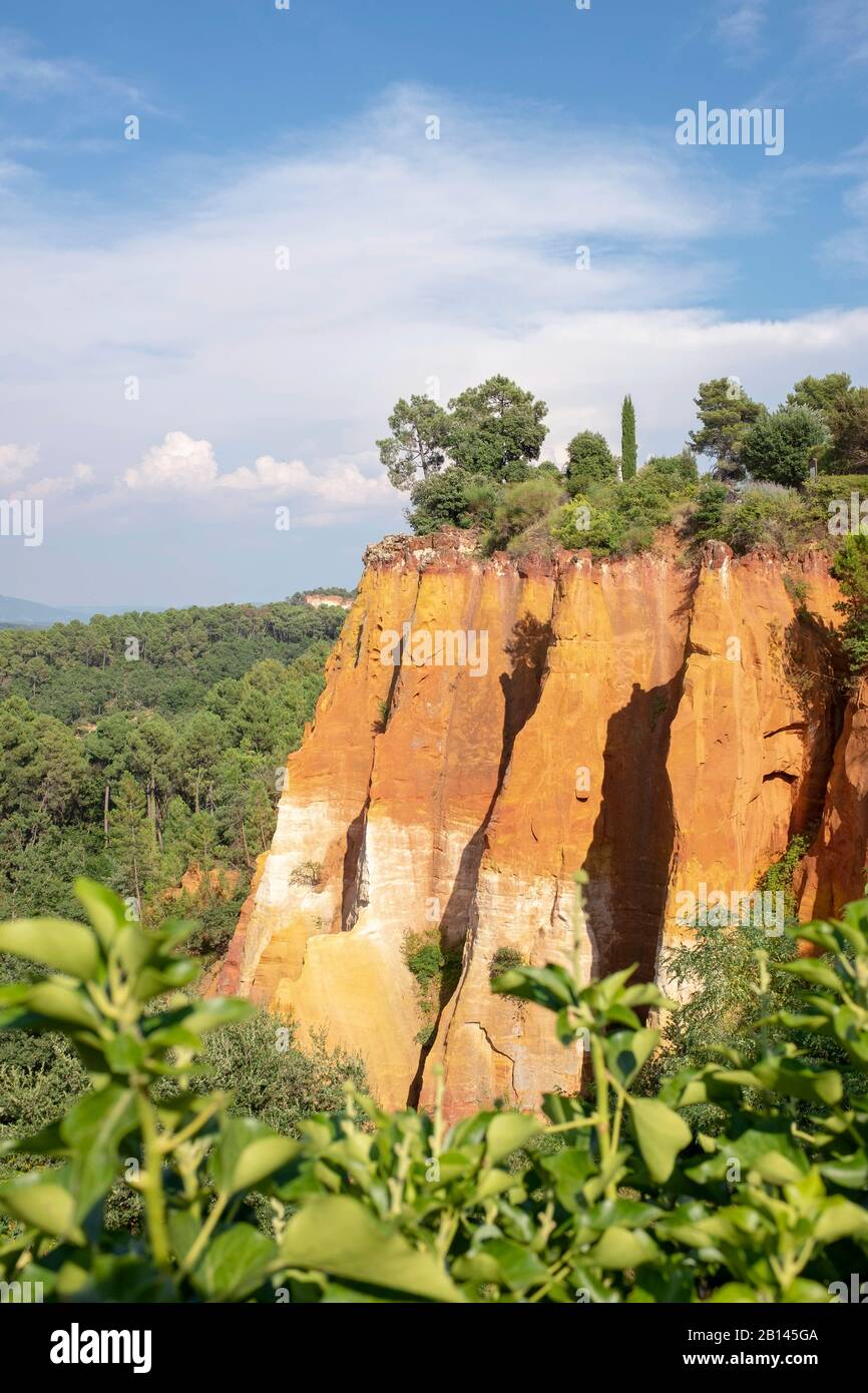 Massif du luberon Banque de photographies et d’images à haute ...