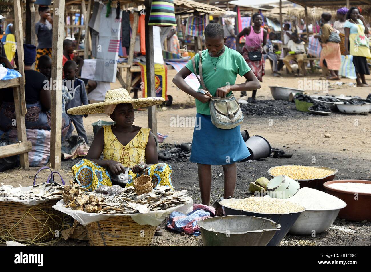 Marché Alimentaire De Kpalimé - Togo - Afrique De L'Ouest Photo Stock ...