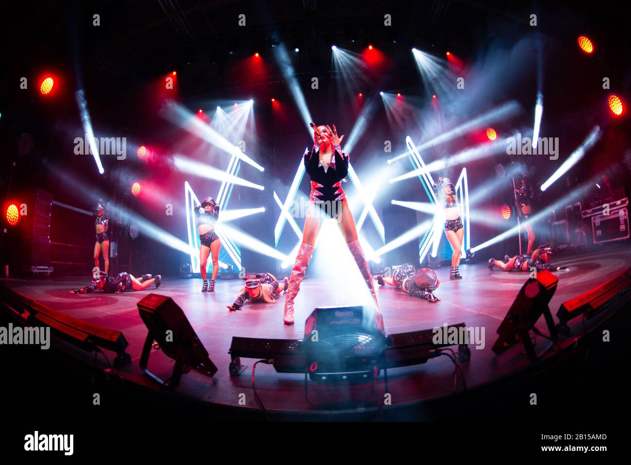 Tini stoessel en italie 2020 Banque de photographies et d’images à ...