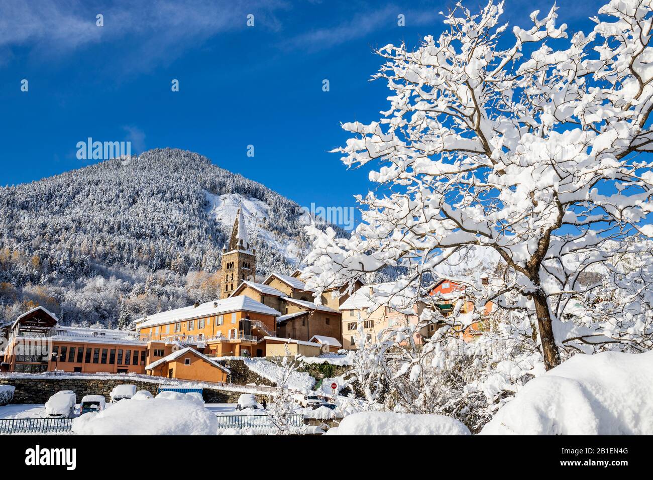 Saint etienne de tinee 06 Banque de photographies et d’images à haute ...