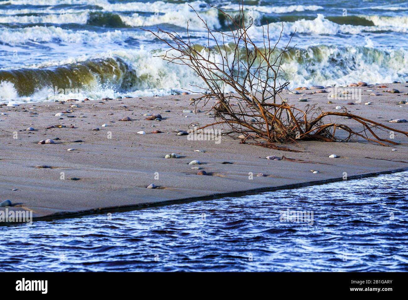 Embouchure de la rivière à la mer Banque de photographies et d’images à ...