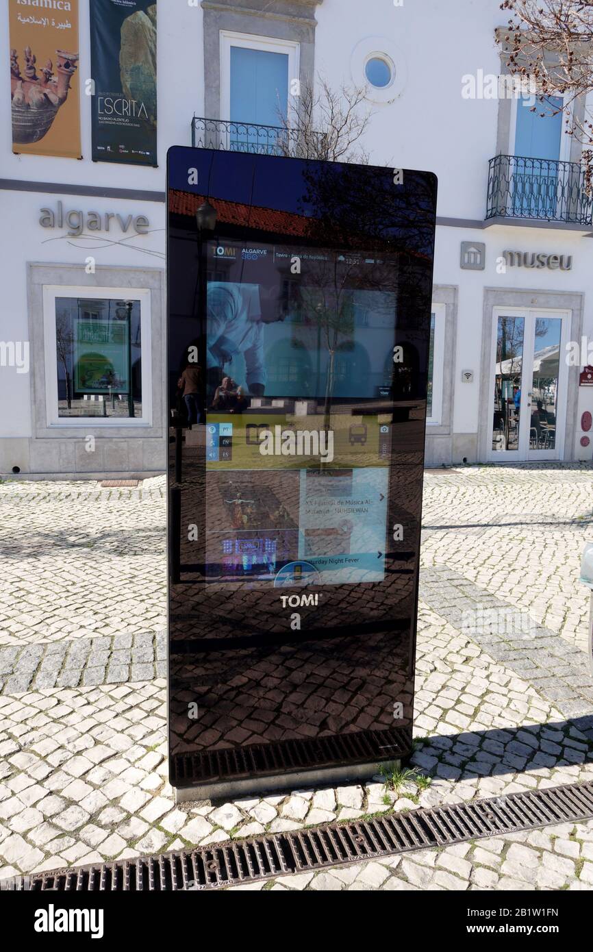 Panneau d'information touristique de l'algarve Banque de photographies ...