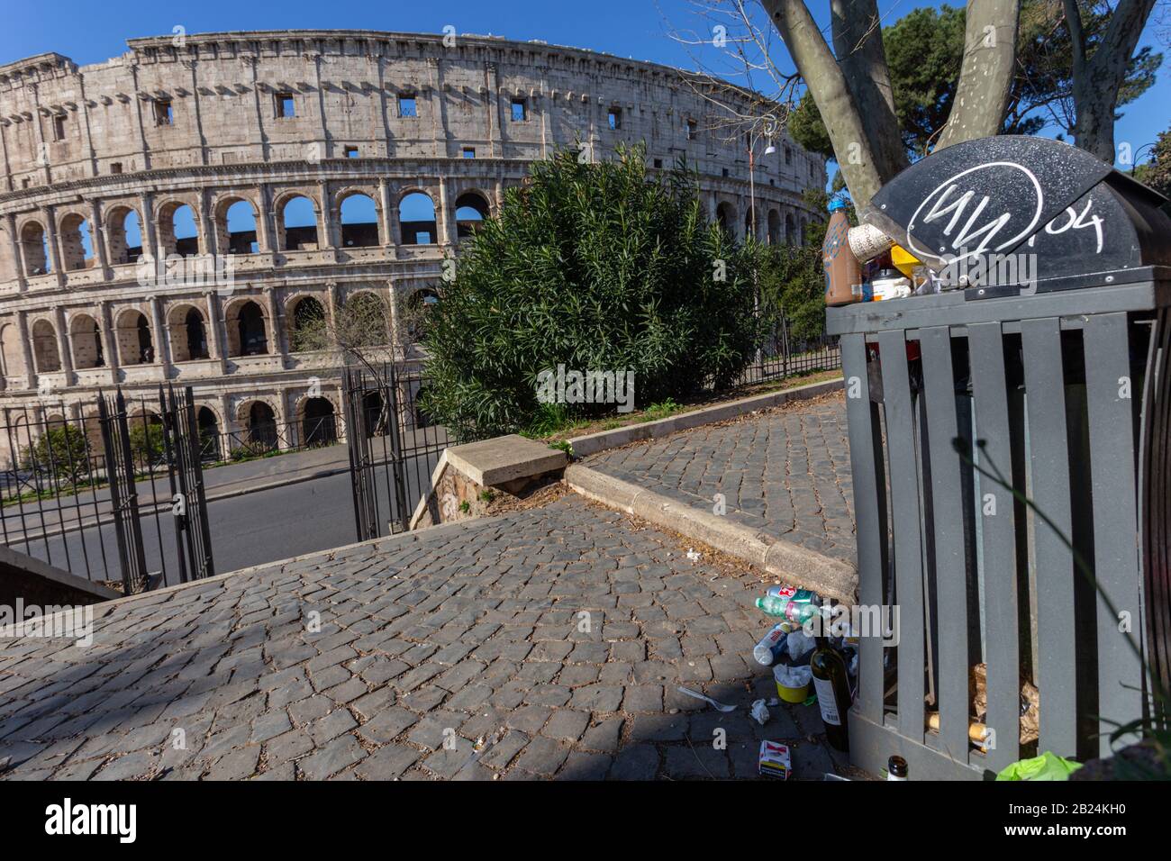 Déchets roms Banque de photographies et d’images à haute résolution - Alamy