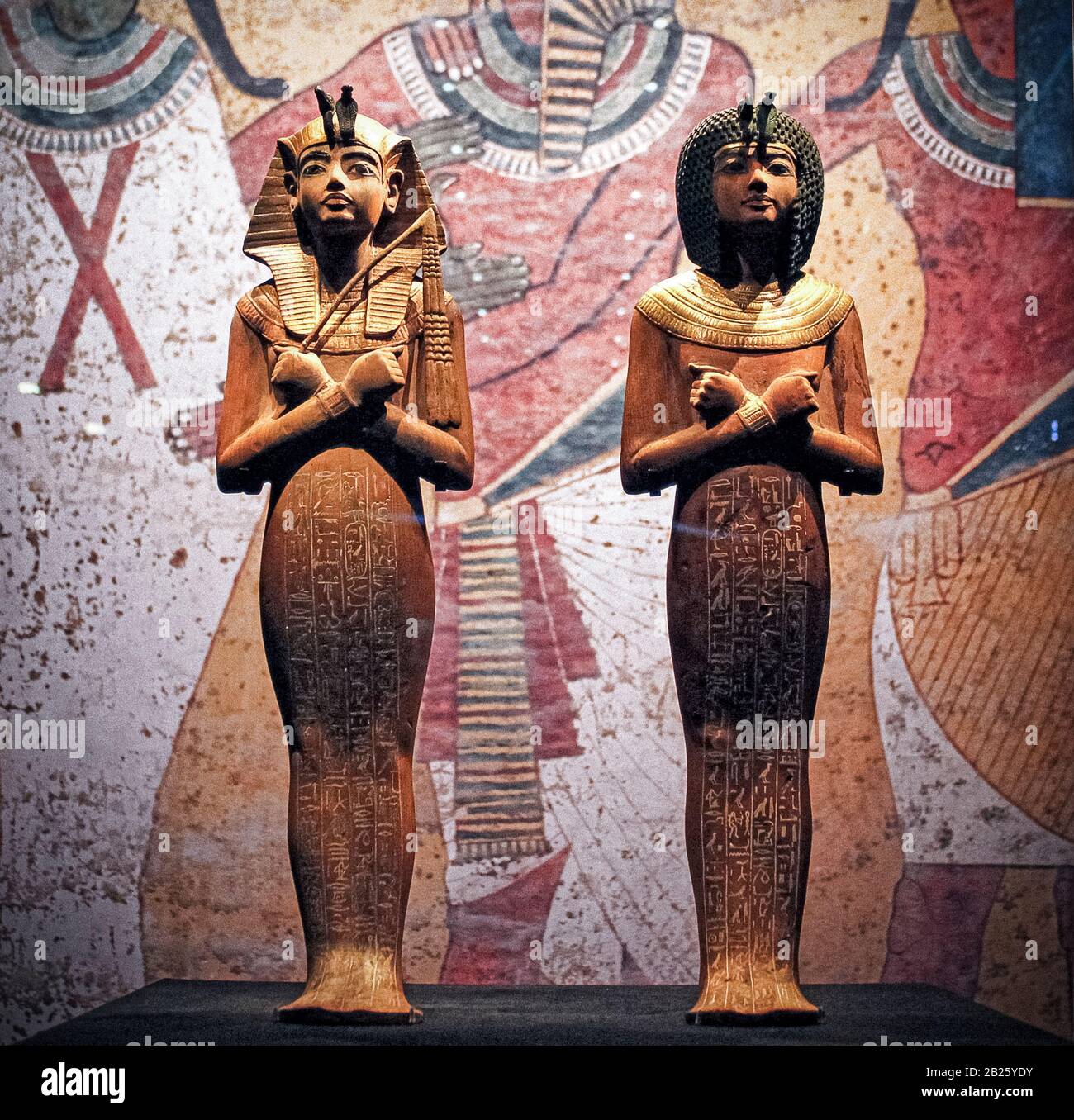 Statue toutankhamon ankhesenamon Banque de photographies et d’images à ...