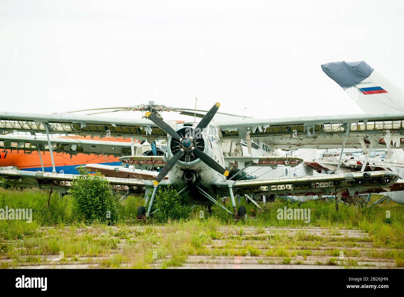 Épave d'avion passager, avion abandonné Photo Stock - Alamy