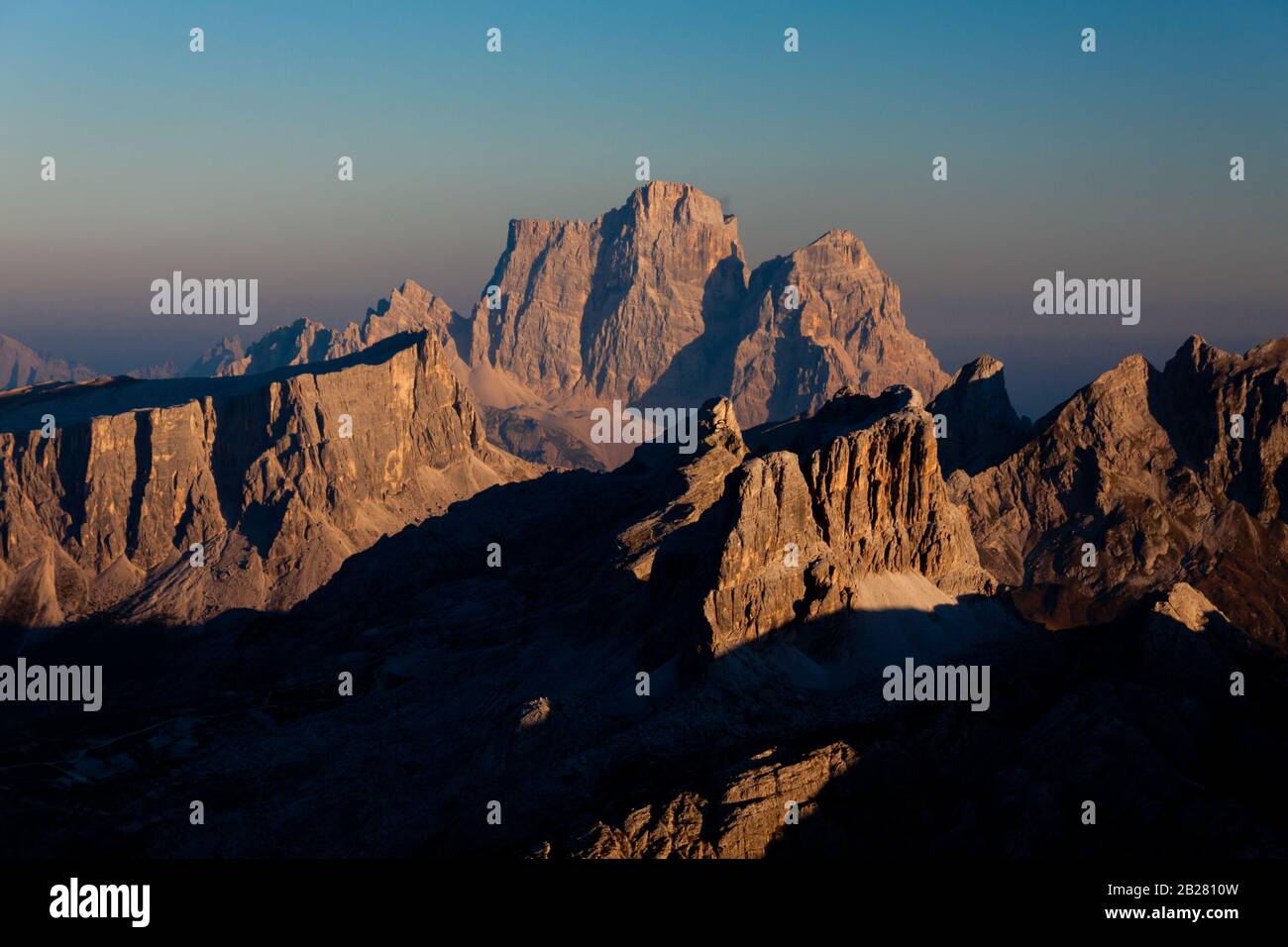 Monte pelmo Banque de photographies et d’images à haute résolution - Alamy