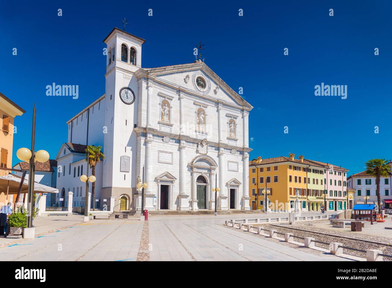 Duomo dogale Banque de photographies et d’images à haute résolution - Alamy Duomo dogale Banque de photographies et d’images à haute résolution - Alamy