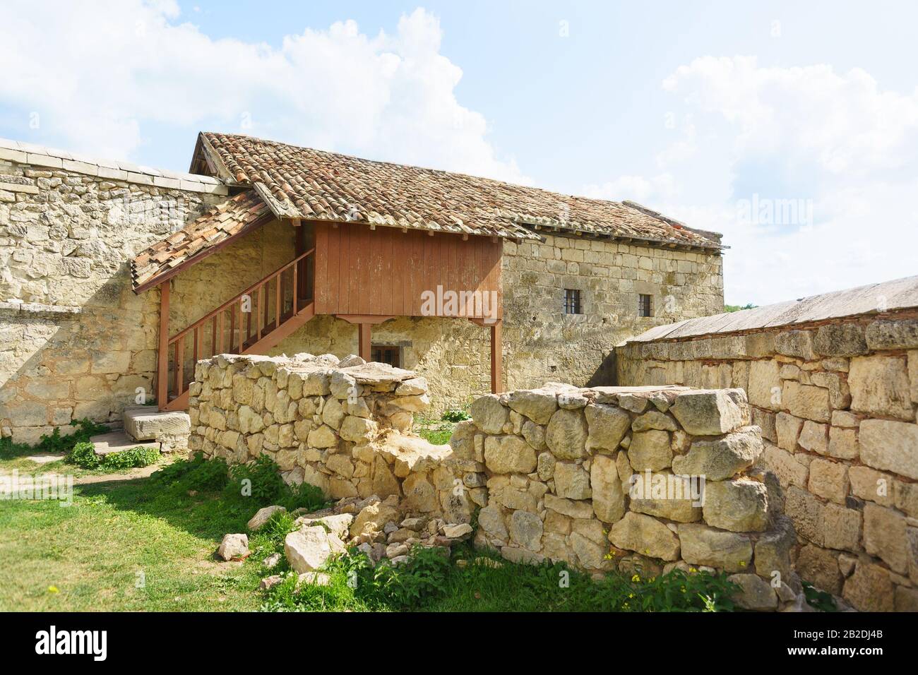 Vieux bâtiment délabré Banque d'image et photos - Alamy