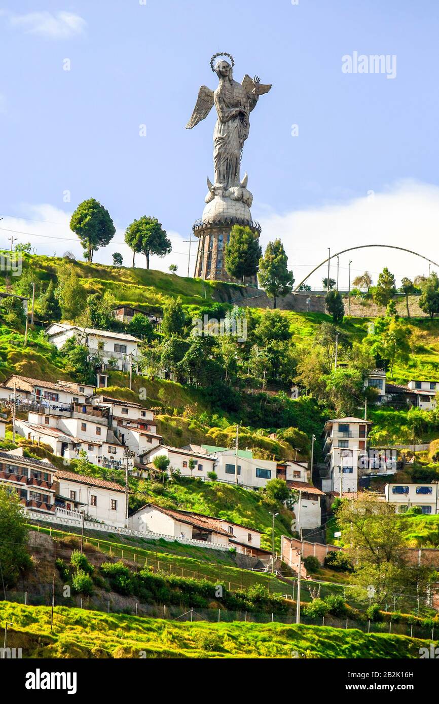 Monument de la vierge de quito Banque de photographies et d’images à ...