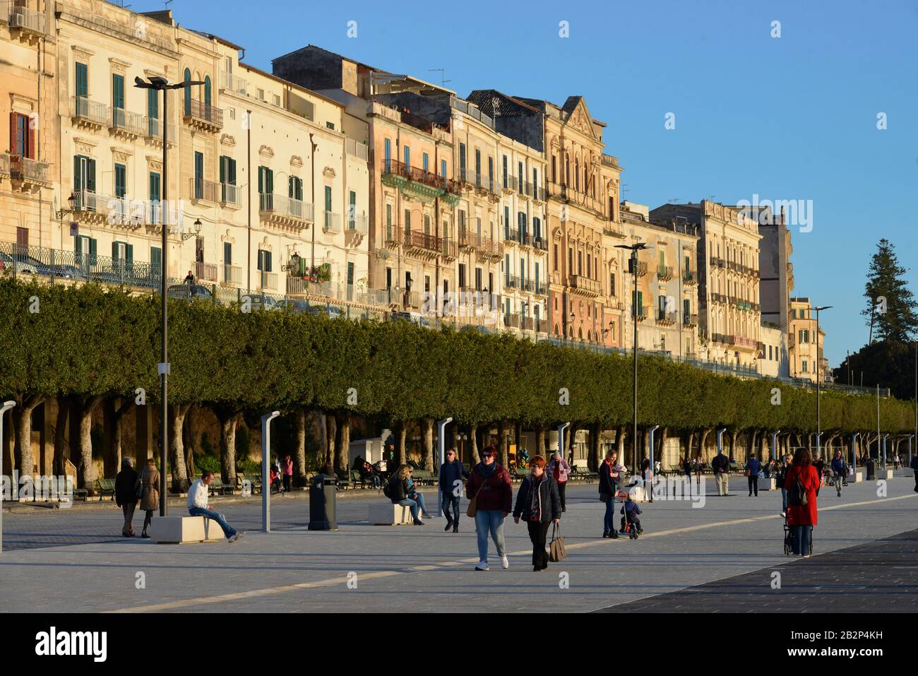 Foro vittorio emanuele ii Banque de photographies et d’images à haute ...