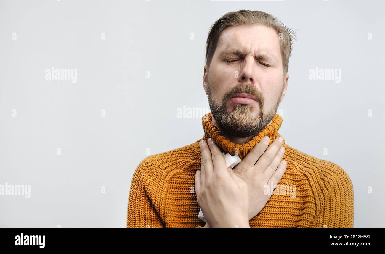 Mal de gorge homme Banque de photographies et d’images à haute ...