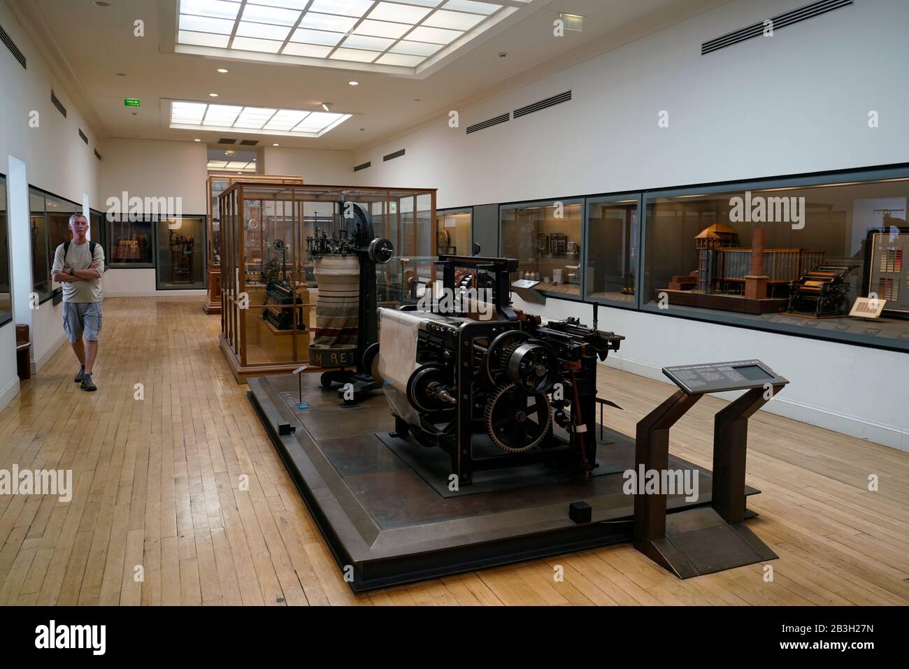 Un inventeur parisien Banque d'image et photos - Alamy