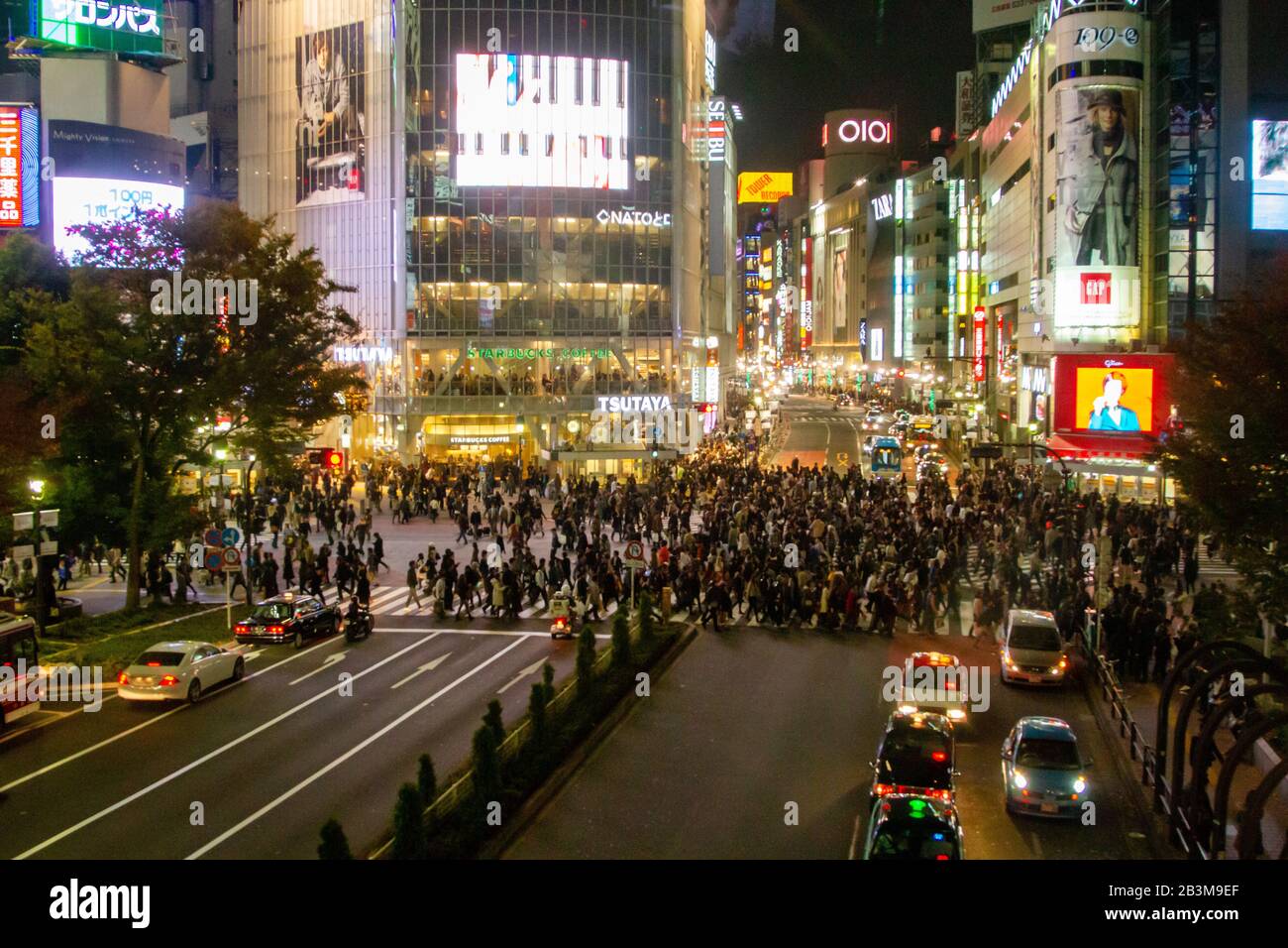 Shibuya central Banque de photographies et d’images à haute résolution ...