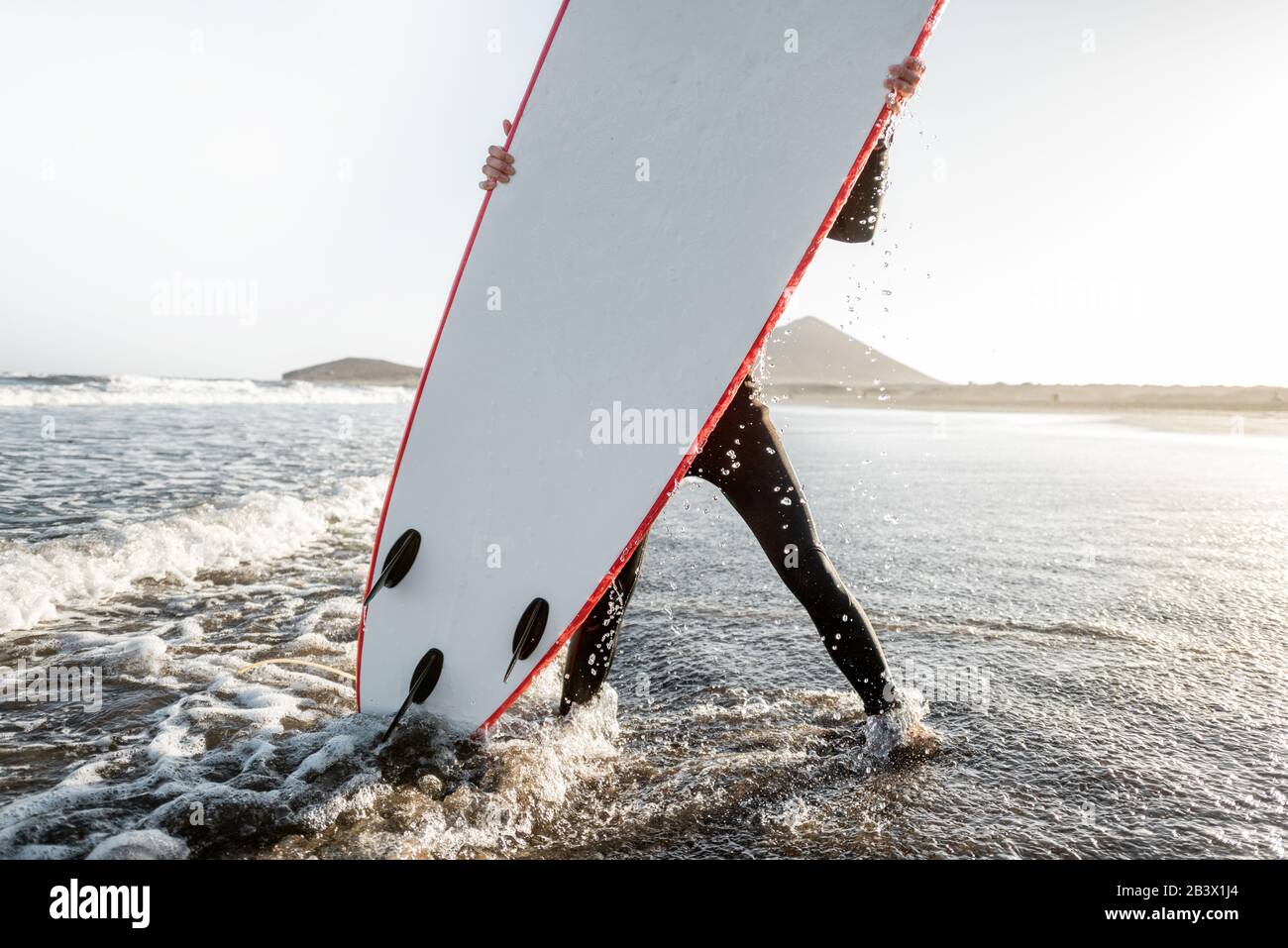 Vagues Vagues Sport Plage Banque d'image et photos - Alamy