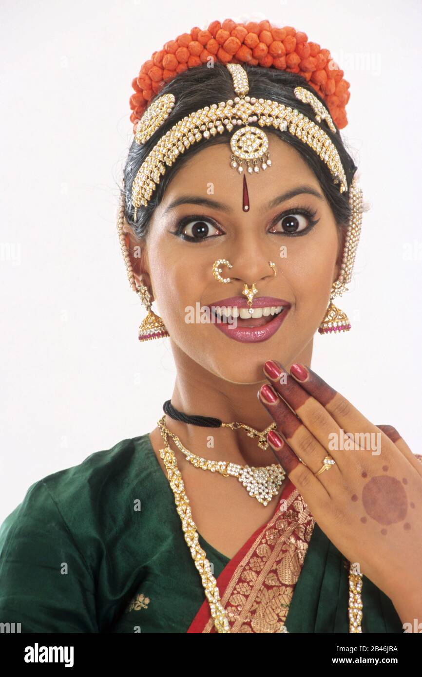 Bharatanatyam tamil nadu dancer Banque de photographies et d’images à ...