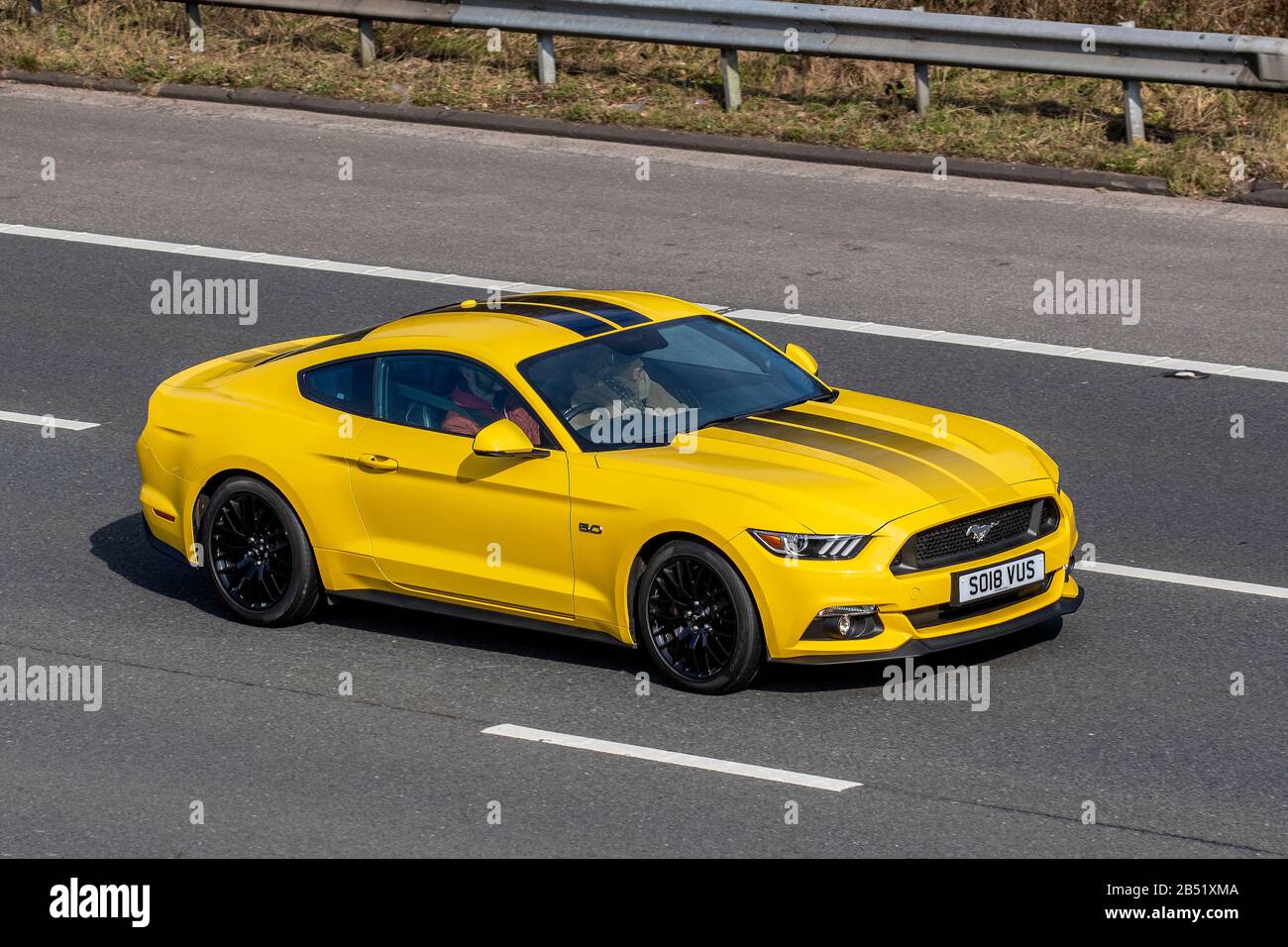Ford mustang gt 5 0 v8 Banque de photographies et d’images à haute résolution - Alamy