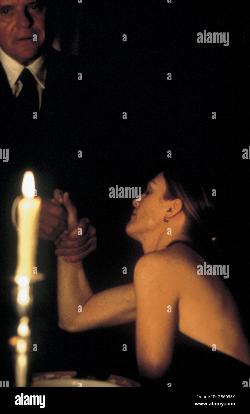 Anthony hopkins julianne moore hannibal Banque de photographies et d’images à haute résolution ...