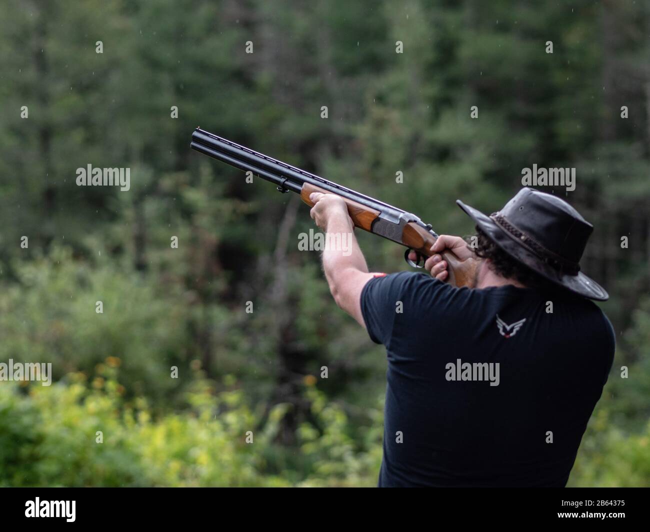 Fusil de chasse de tir de cow boy Banque de photographies et d’images à haute résolution - Alamy