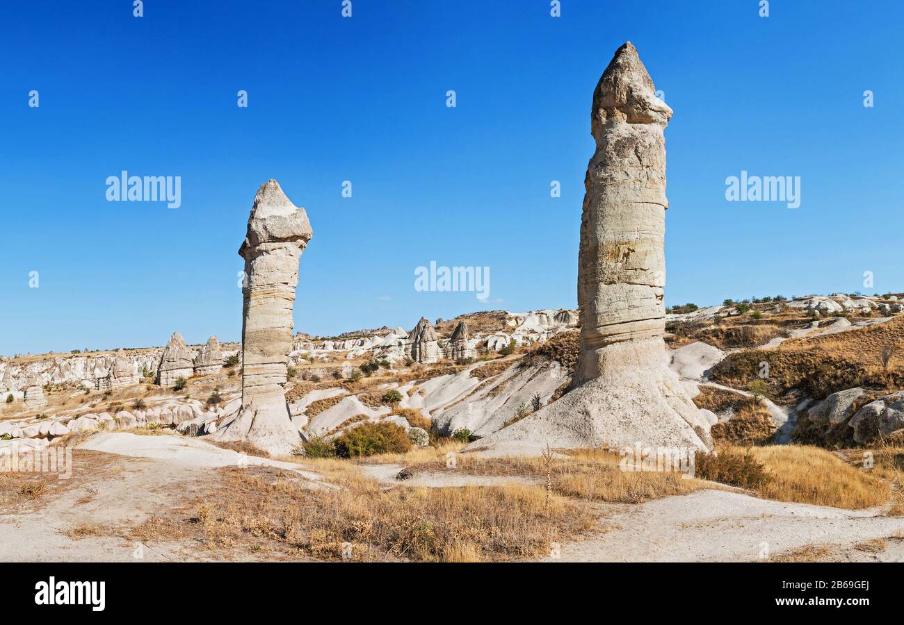 Roches de tuf volcanique Banque de photographies et d’images à haute résolution - Alamy