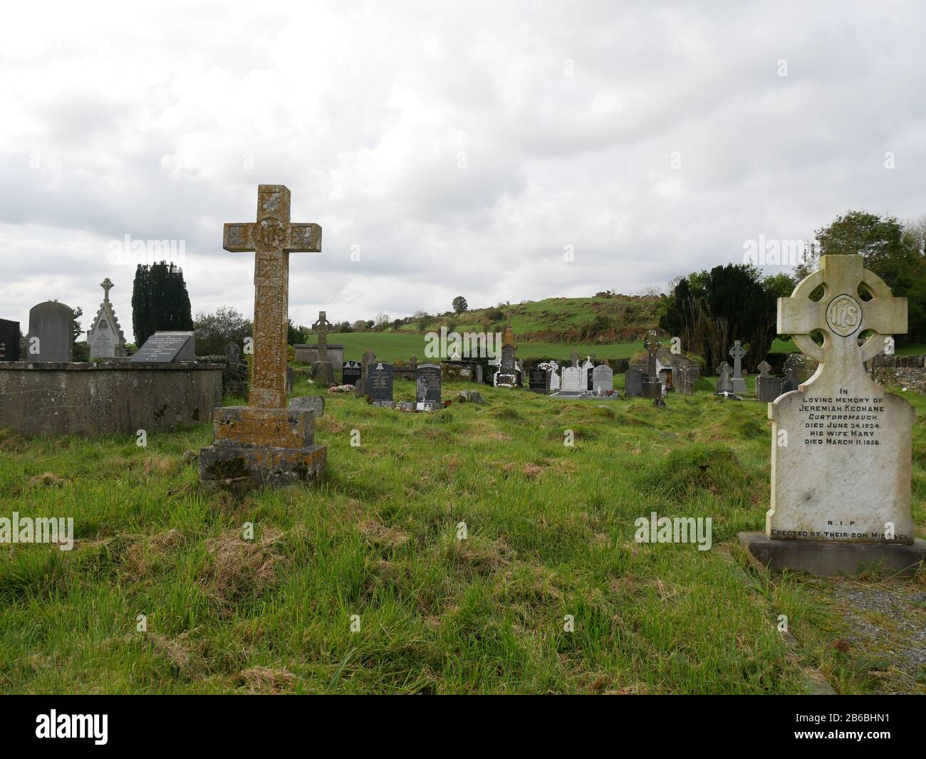 Ancien Cimetière De Caheragh, Ancien Cimetière De Caharagh, Cork ...