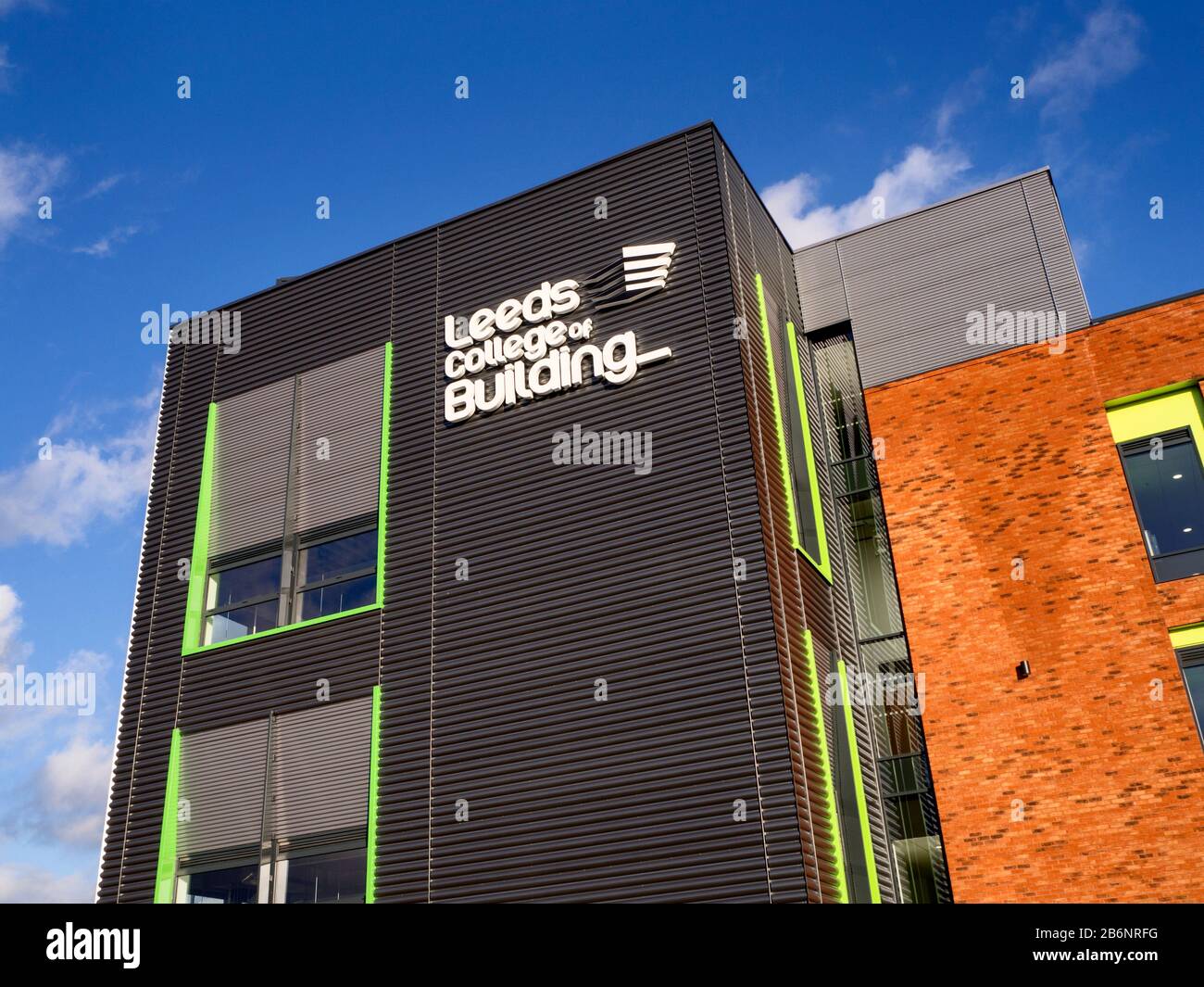 Modern college building Banque de photographies et d’images à haute ...