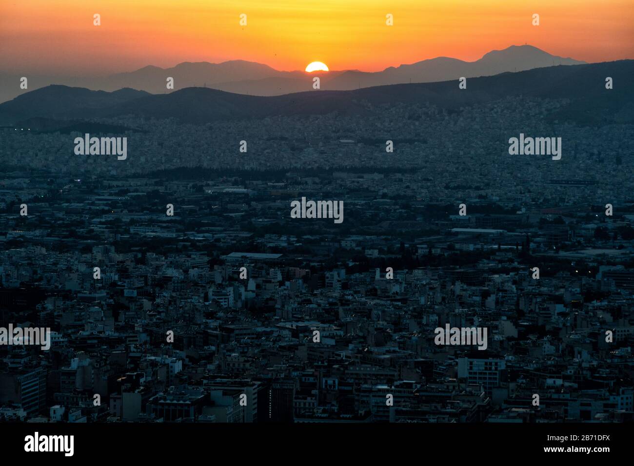 Mont lycabette au coucher du soleil Banque de photographies et d’images ...