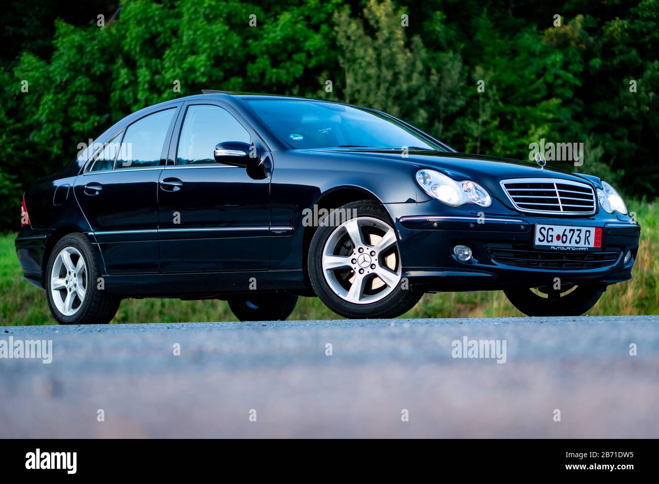 Mercedes classe c 2005 Banque de photographies et d’images à haute ...