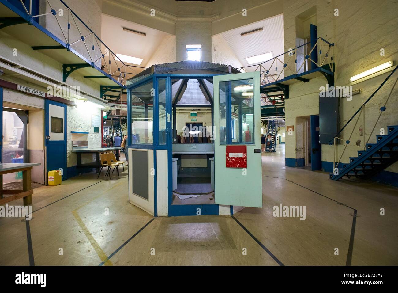 Le poste de commandement de la garde principale à l'ancienne prison ...