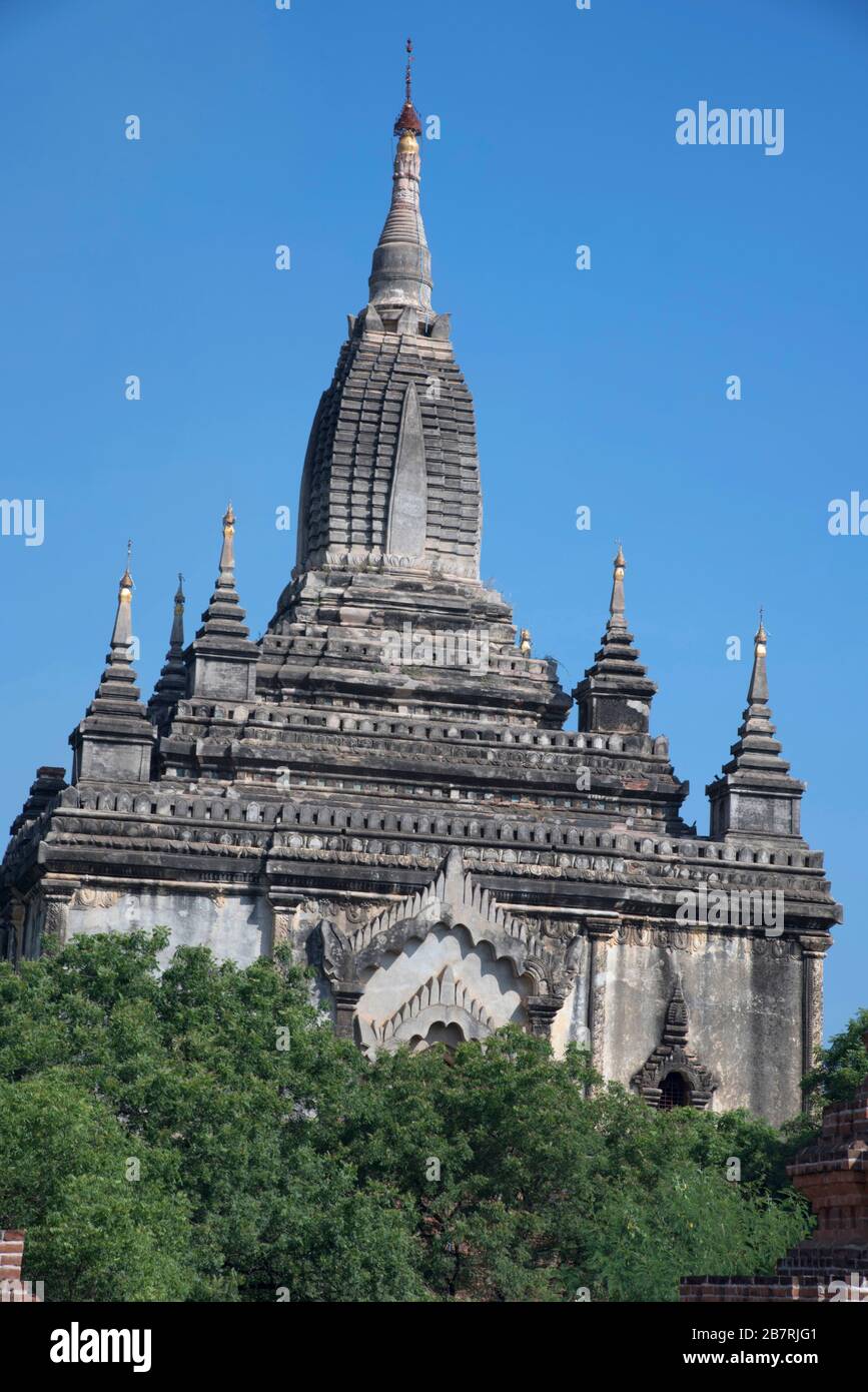 Shwegugyi temple Banque de photographies et d’images à haute résolution ...