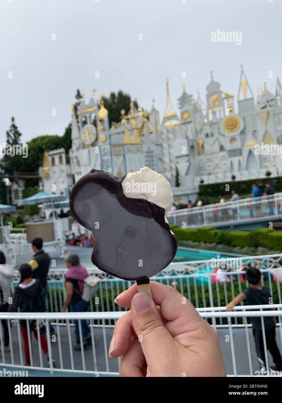 Glace mickey Banque de photographies et d’images à haute résolution - Alamy
