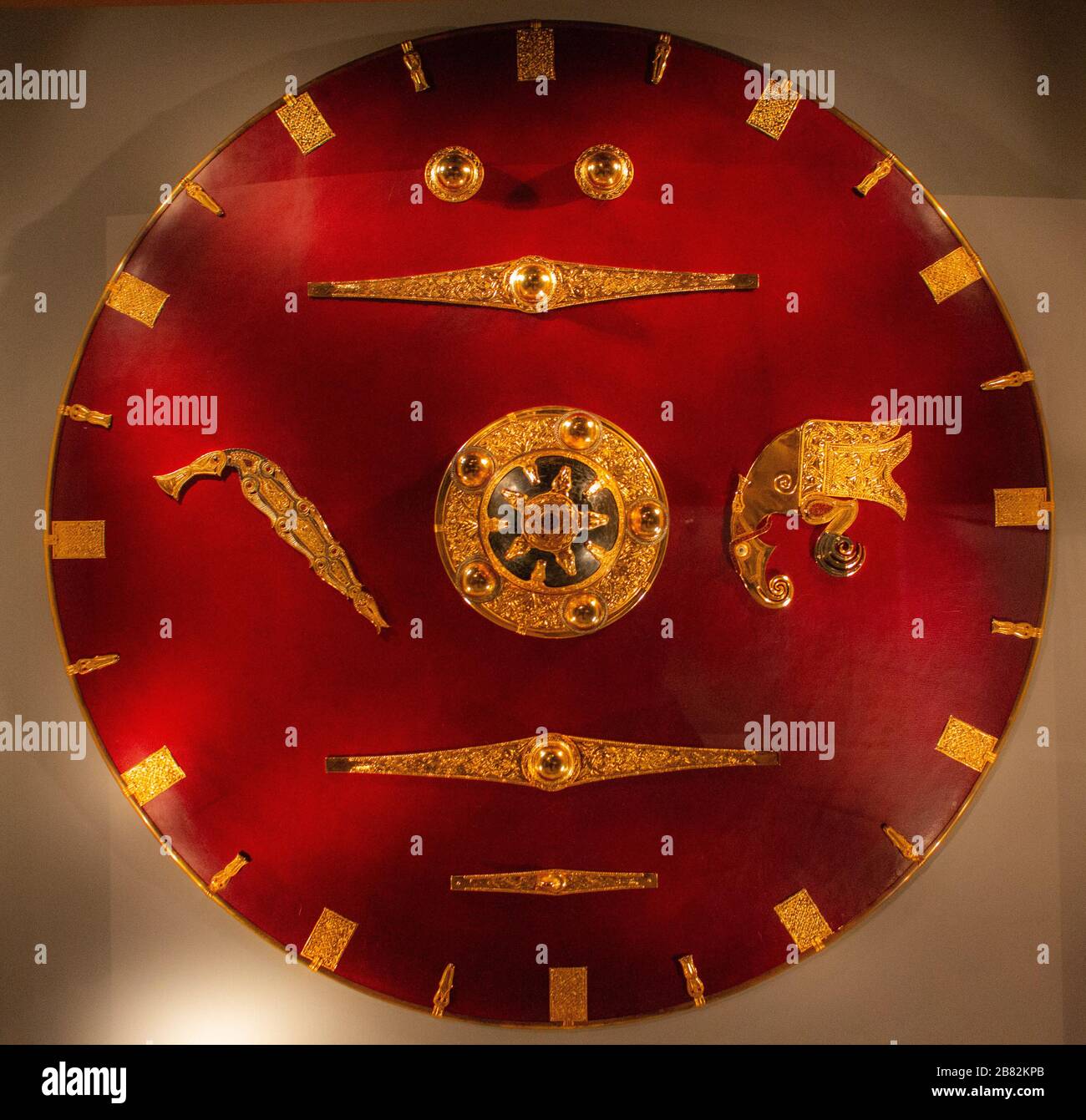 Sutton hoo anglo saxon burial Banque de photographies et d’images à ...